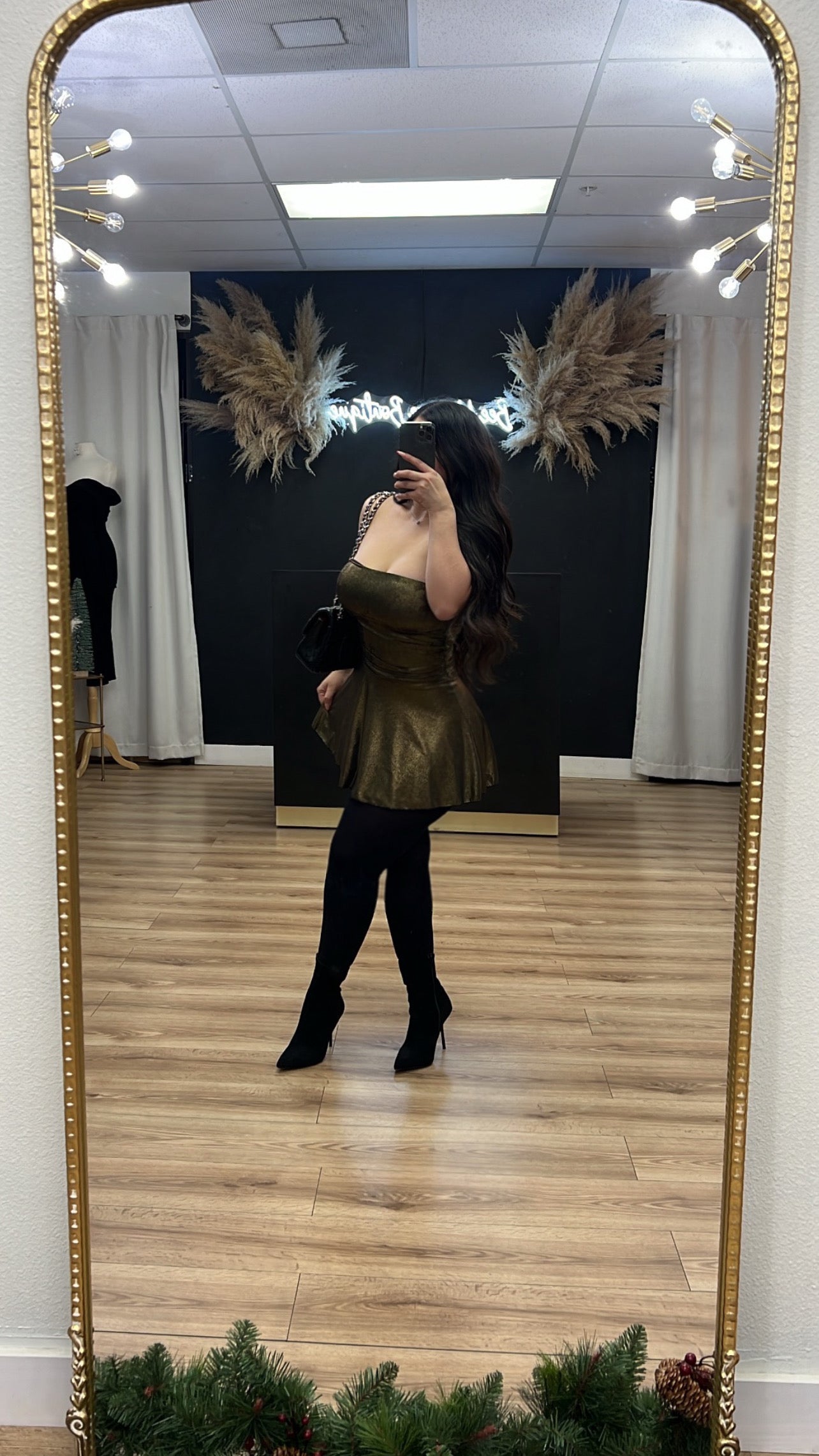 Festive mini dress - Gold/black – Bee Unique Boutique